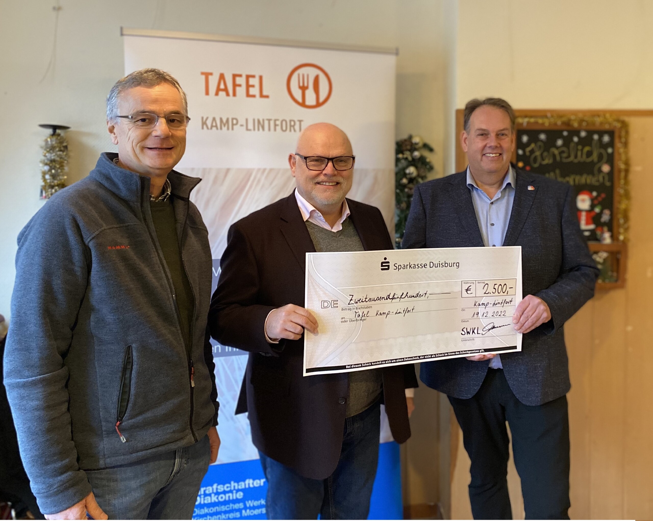 Abschlussaktion im Jubiläumsjahr - Stadtwerke Kamp-Lintfort spenden für ... Abschlussaktion im Jubiläumsjahr - Stadtwerke Kamp-Lintfort spenden für ...